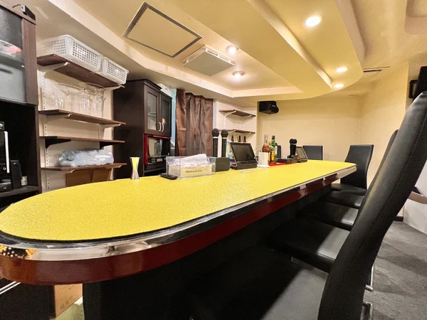 Anthem|心斎橋・ 宗右衛門| カフェるん